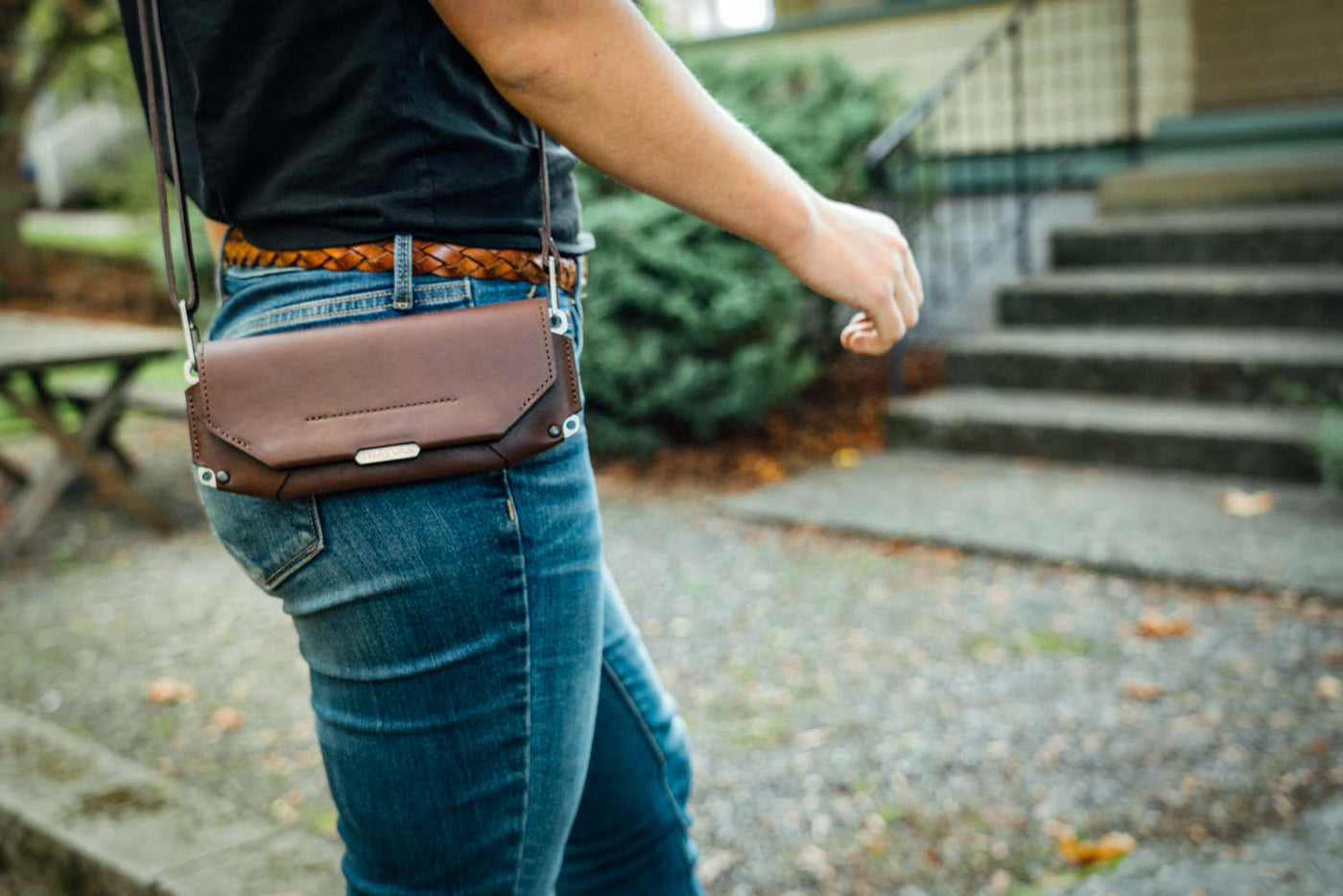 Why Is It Cool For Guys To Wear Lanyards Out Of Their Pockets - A ...