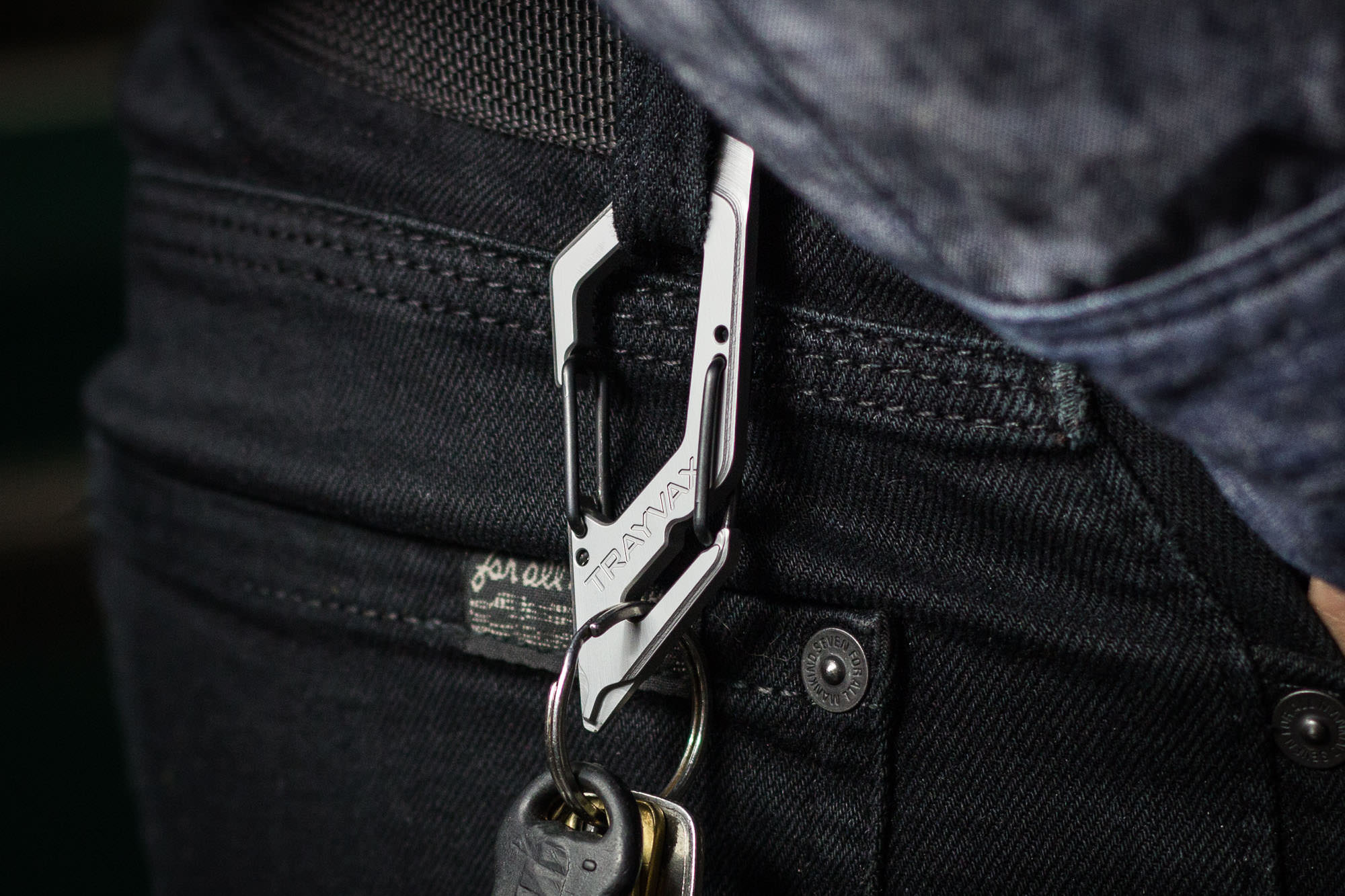 4 Easy Ways to Avoid Losing Your Car Keys or Fobs - A Trayvax Article